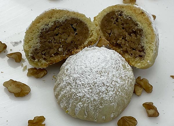 MAAMOUL WALNUTS – Grand Mid-East Pastry Delights